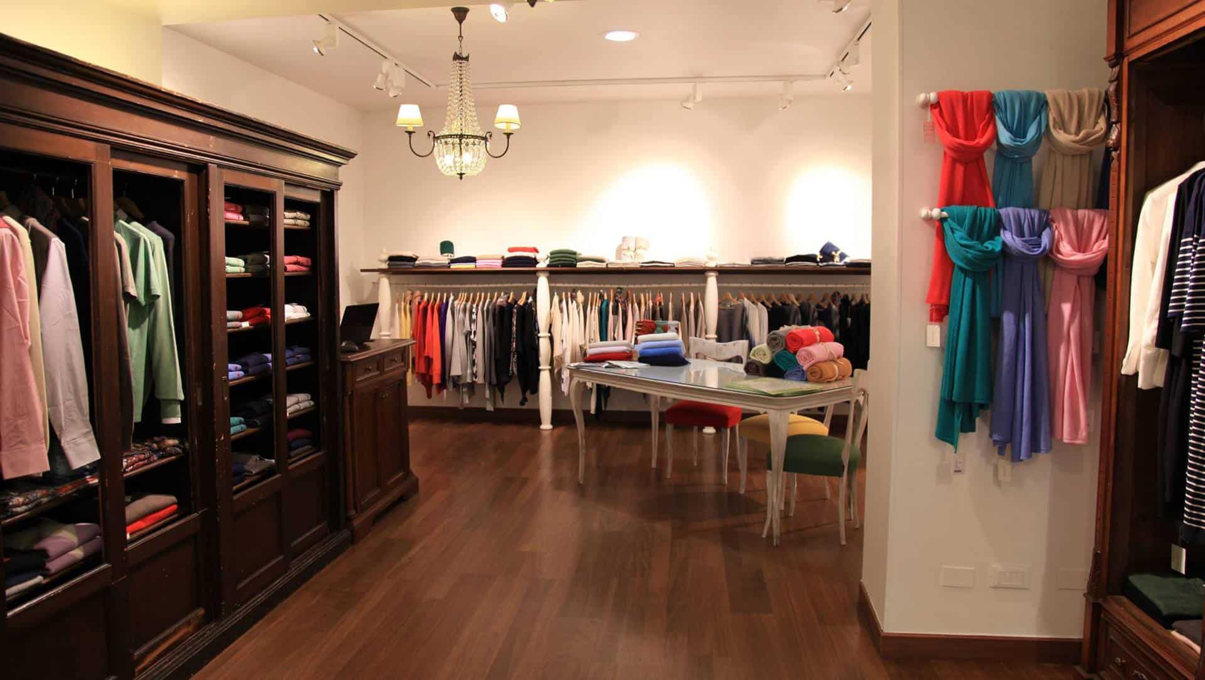 Tuscany Shopping Guide | Best Stores Curated by Indagare
