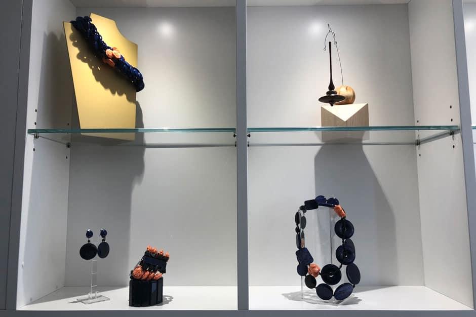 ANGELA CAPUTI Giuggiù